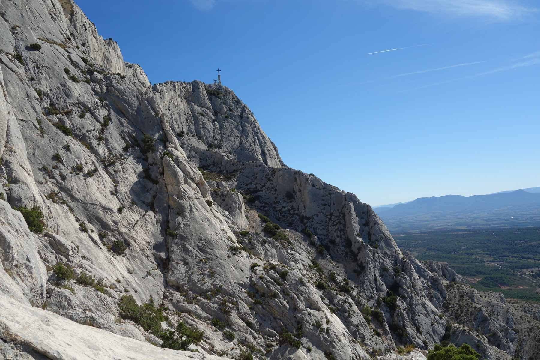 Discovering the mountains of Provence - DirectMountain