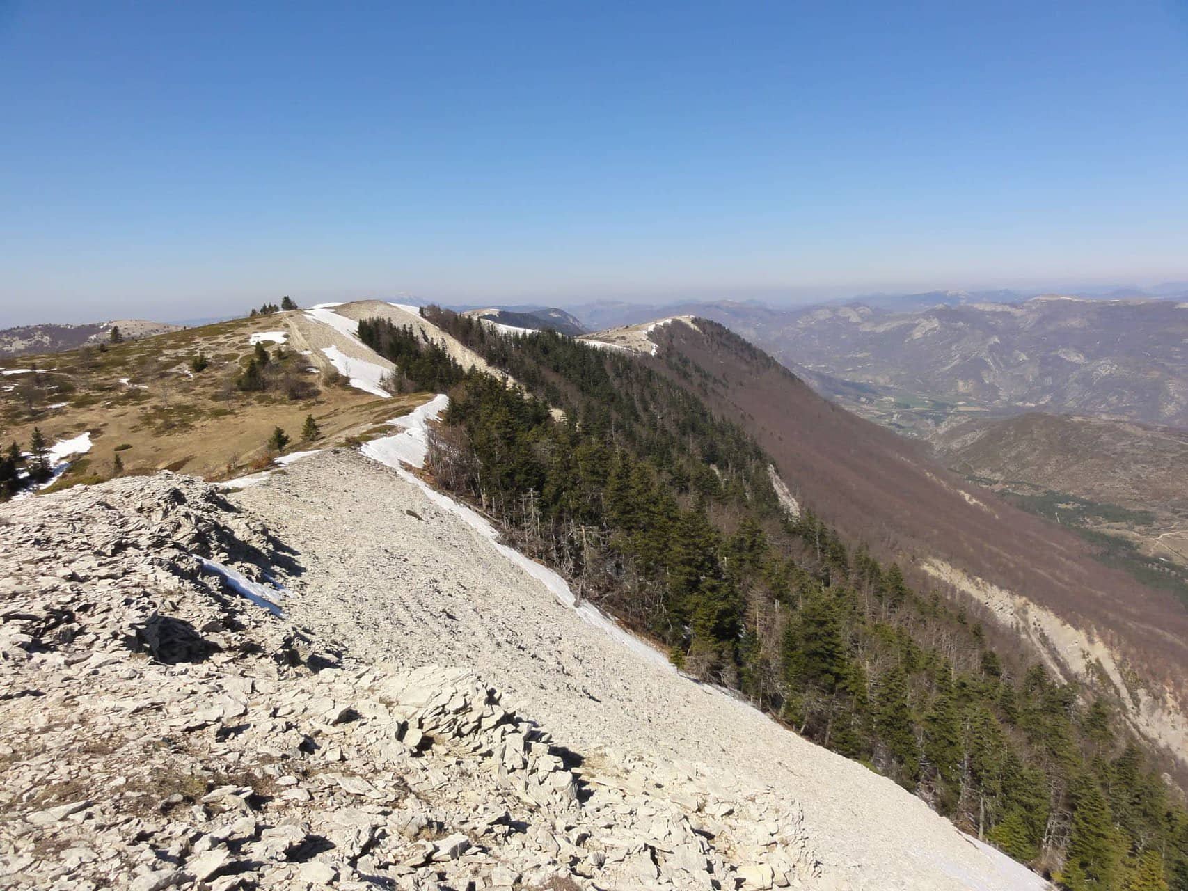 Randonnée sur la montagne de Lure (Nord Lubéron) - DirectMountain