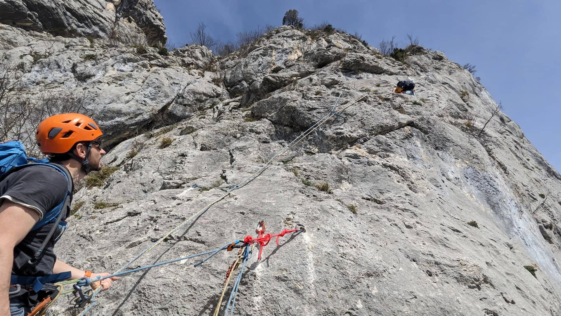 Multi-pitch climbing in the Vercors massif - DirectMountain